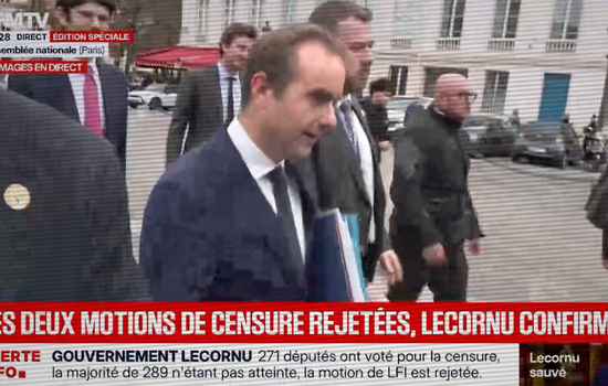 Priorité au direct : Lecornu marche dans les rues de Paris - Par ...
